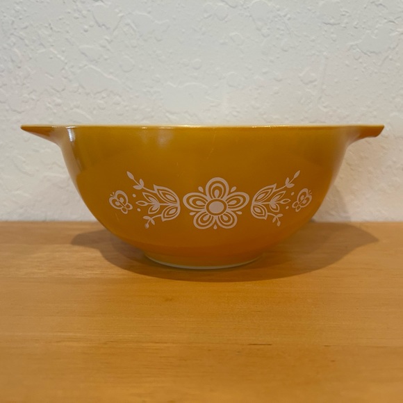 Pyrex | Kitchen | Vintage Pyrex Butterfly Gold | Poshmark